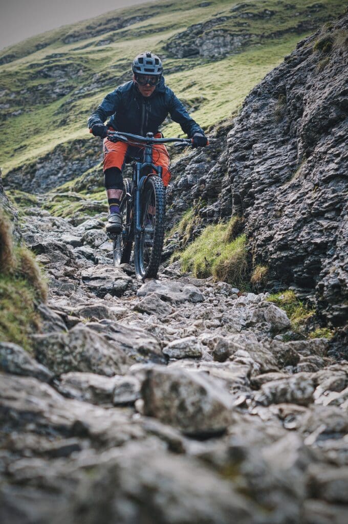 Route 9 - Caves and Castles - Bike Garage